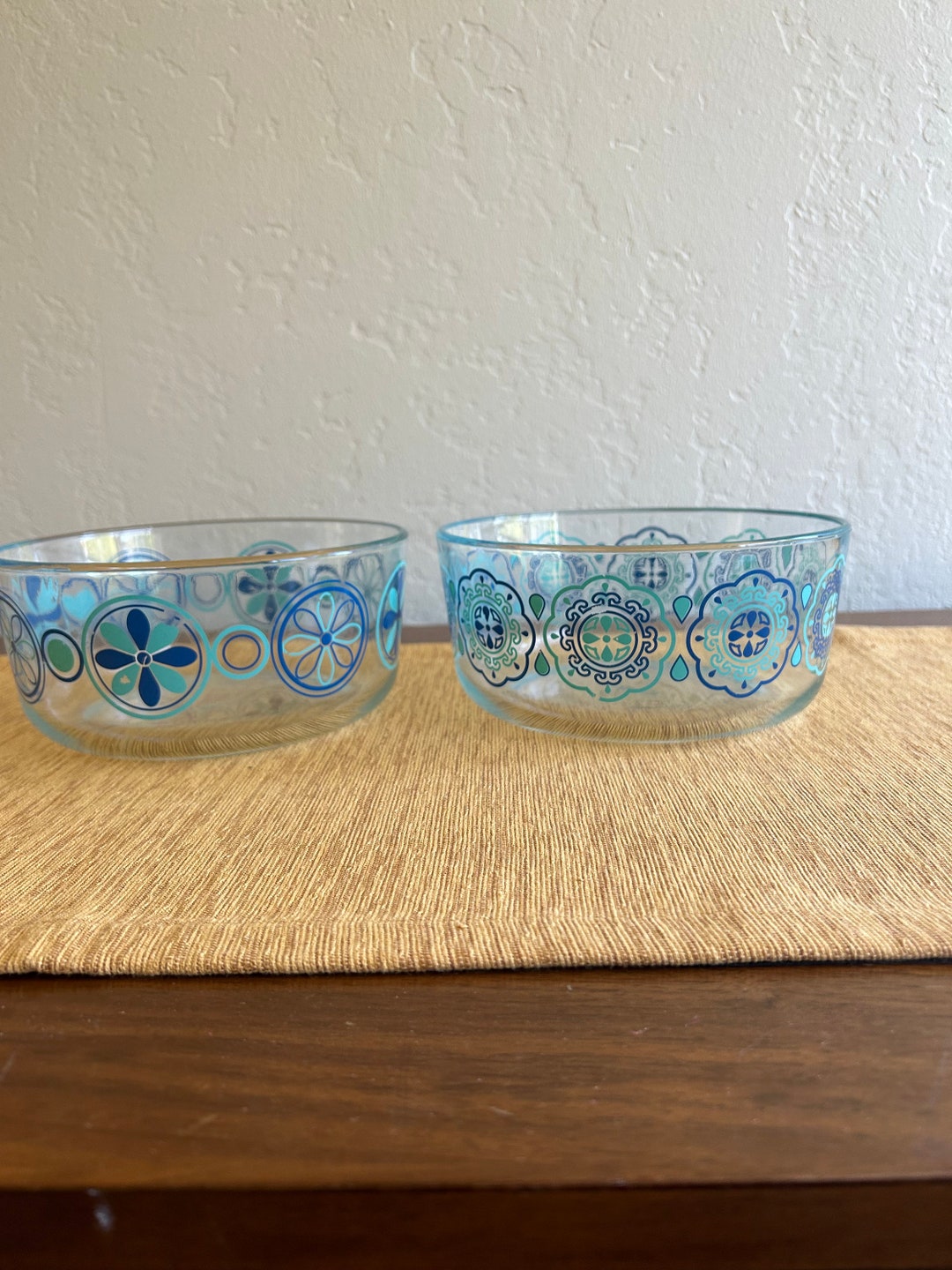 Vintage Pyrex Glass Bowls - Etsy