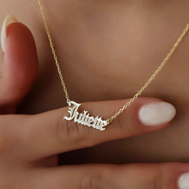 Nameplate Necklace - Etsy