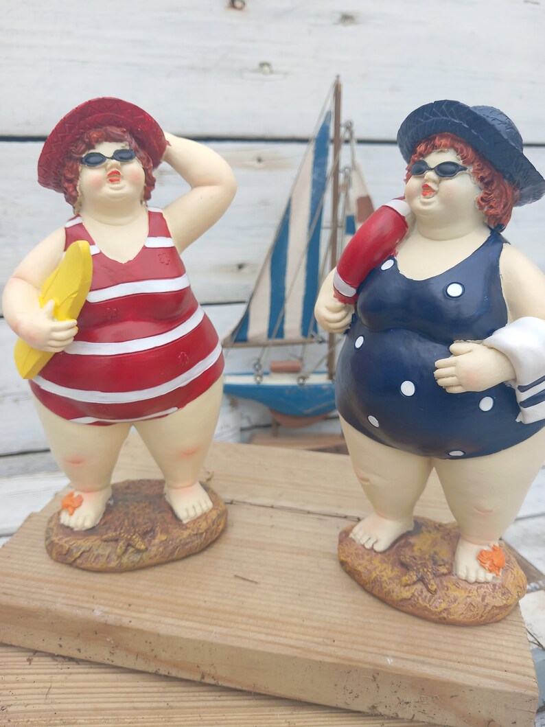 Ceramic Beach Ladies in Retro Swimwear and Sunglasses Pair of Lady ...