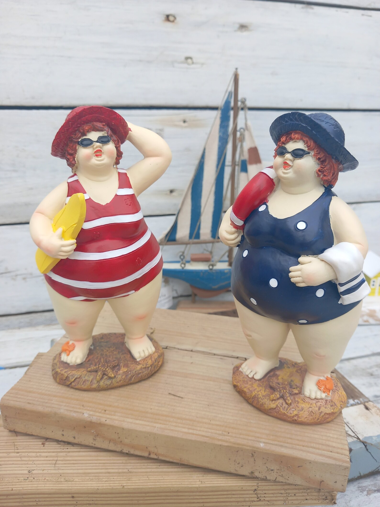 Ceramic Beach Ladies in Retro Swimwear and Sunglasses Pair of Lady ...
