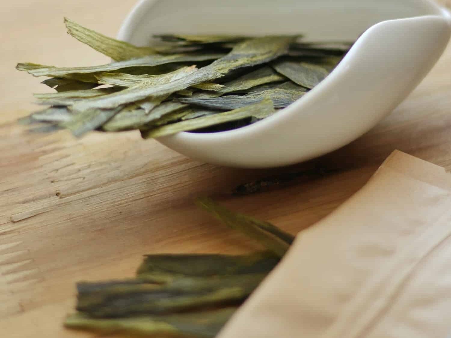 Teapro Green Tea Gift Box: 4 Premium Loose Leaf Teas + Infuser Glass ...