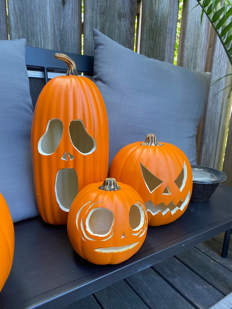 Lil Boo - HHN Pumpkin Replica - Etsy