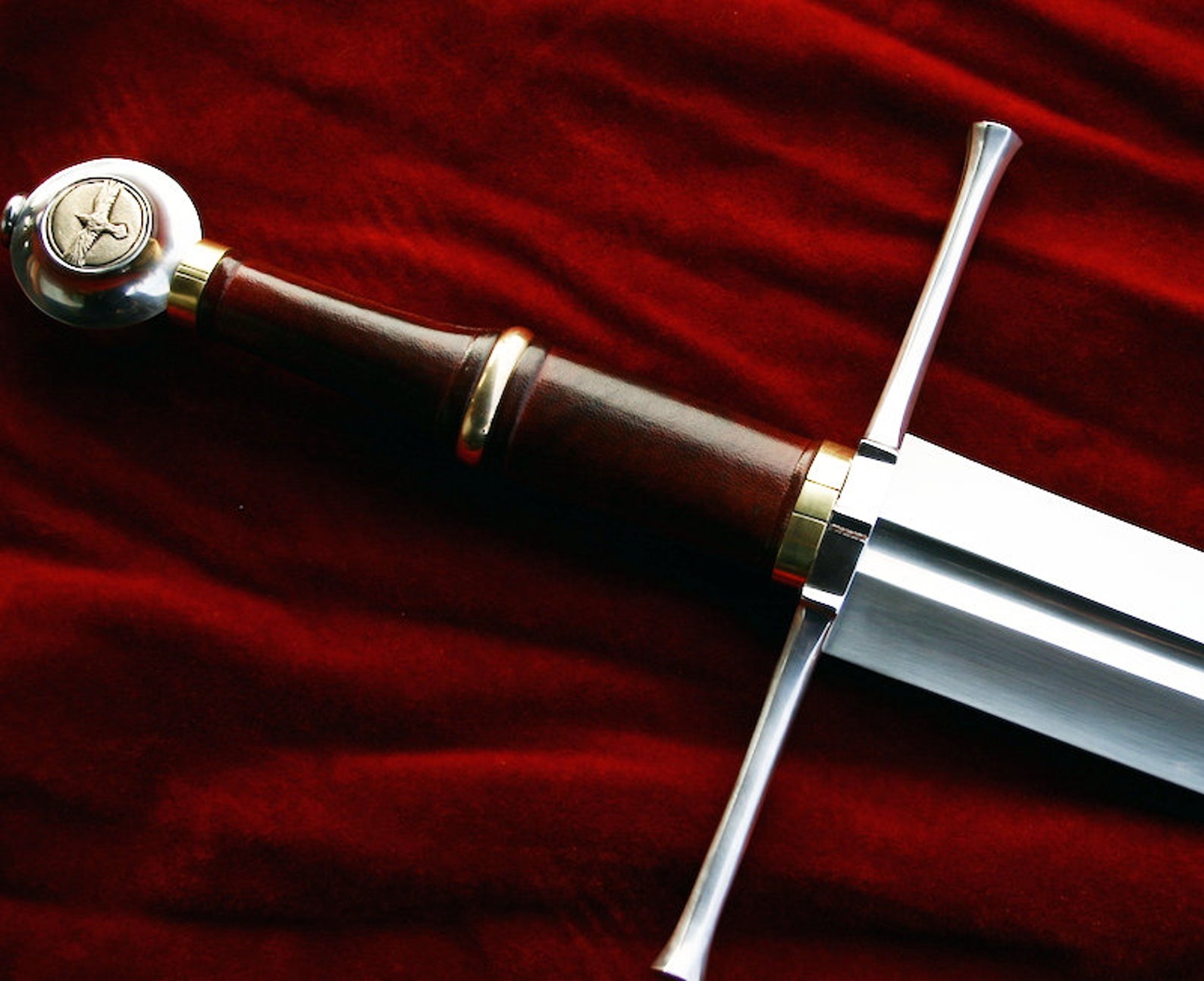 Custom Hand Forged Battle Ready Sword, Raven Longsword, Medieval Sword ...