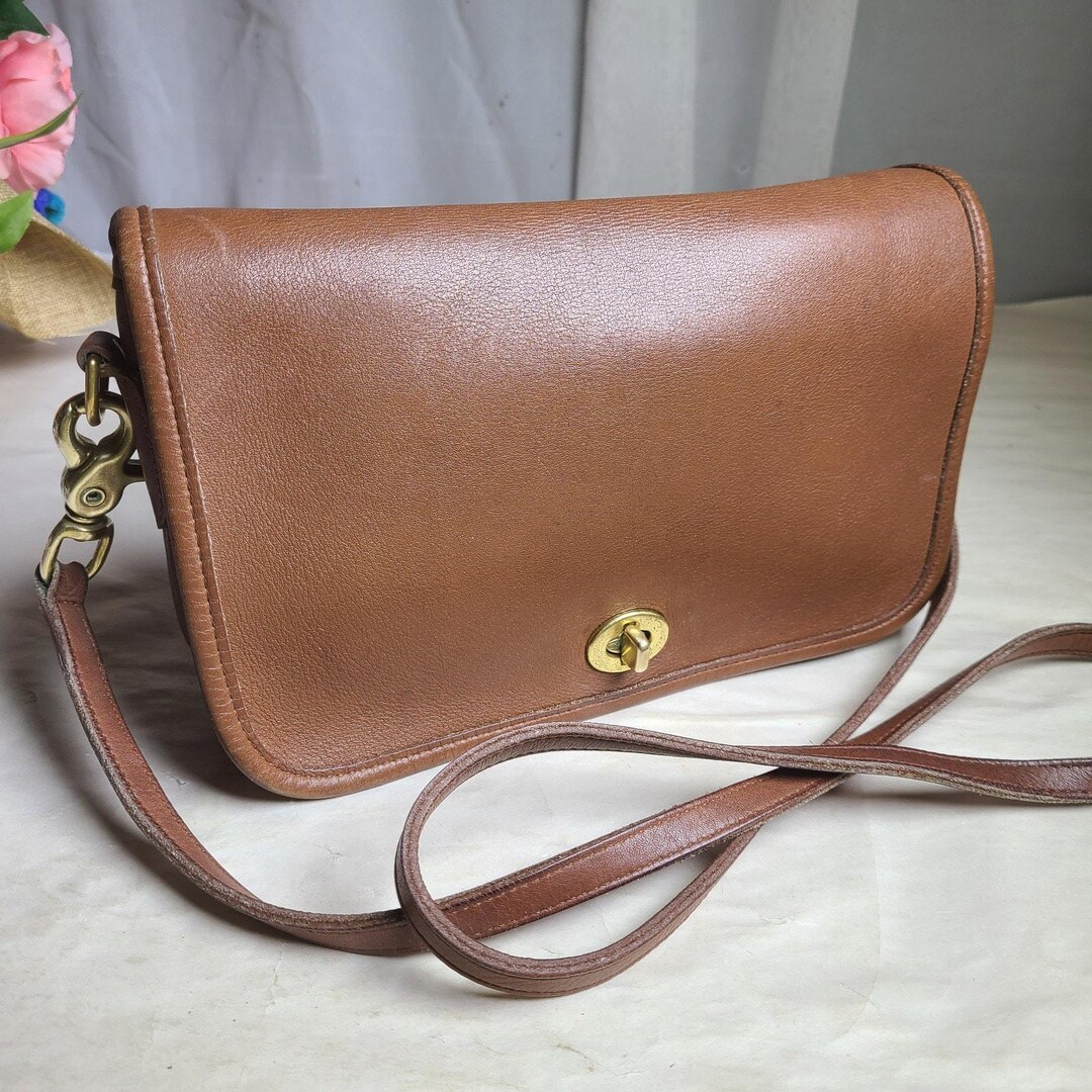 Vintage Old Coach 9755 British Tan Pocket Purse Shoulder Crossbody ...