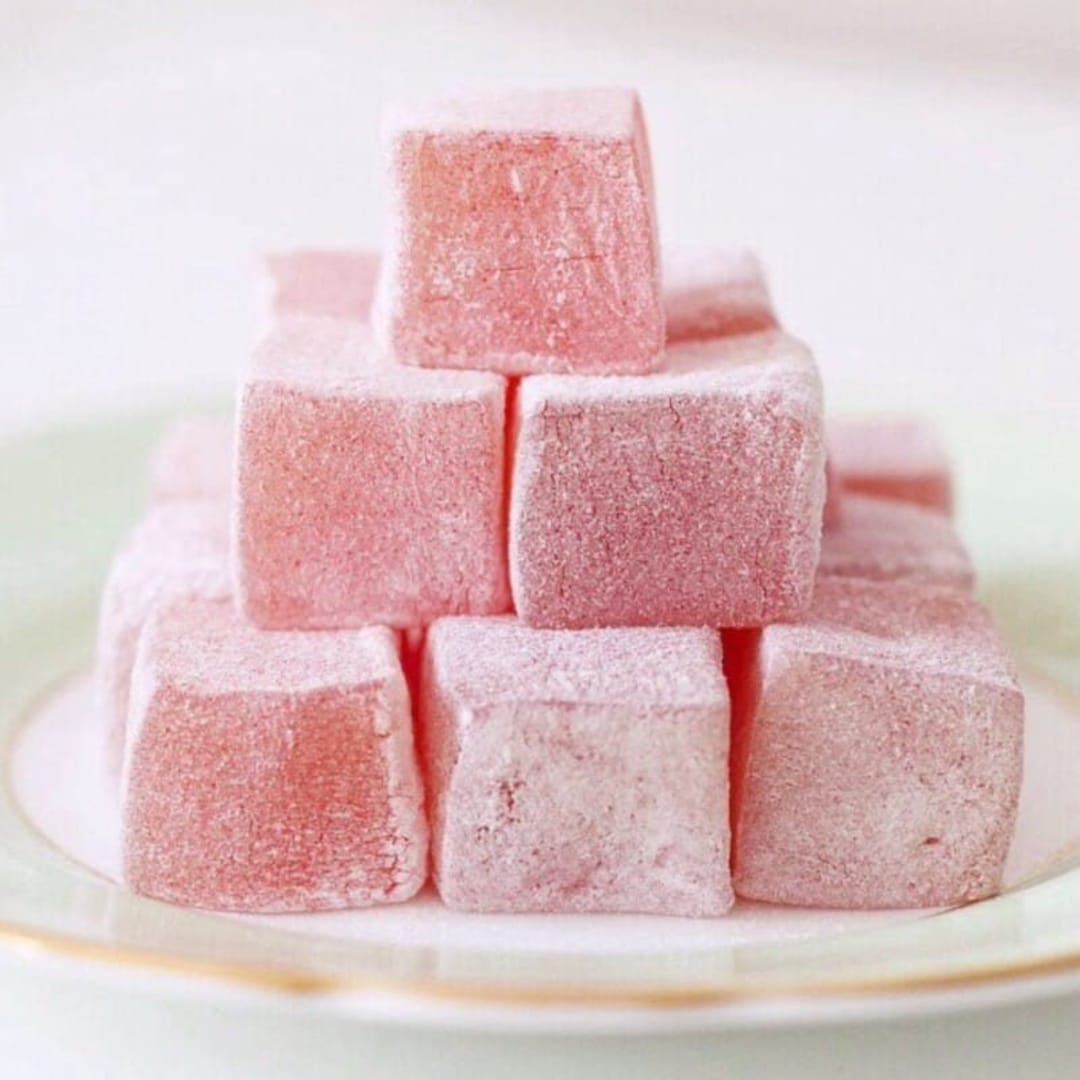 Lokum à la Rose Turkish délights frais et traditionnel loukoum turc ...
