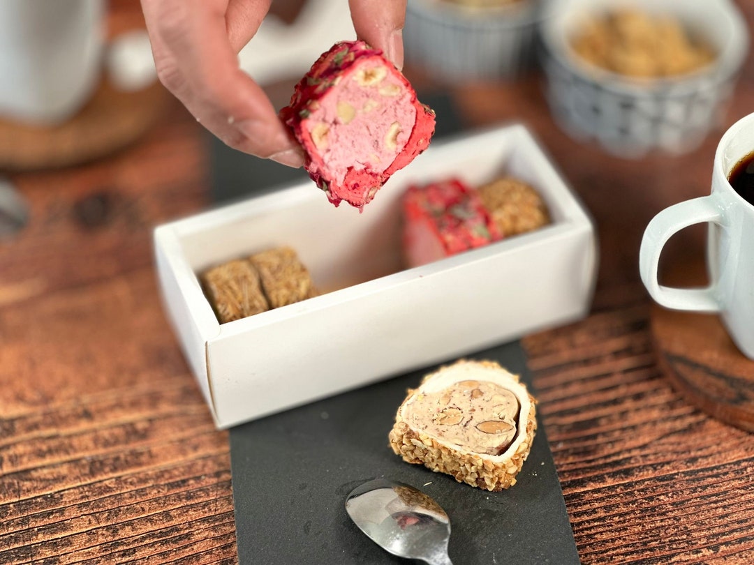 Box Lokum Sarma Pistachio Hazelnut Almond. 3 Varieties of Turkish ...