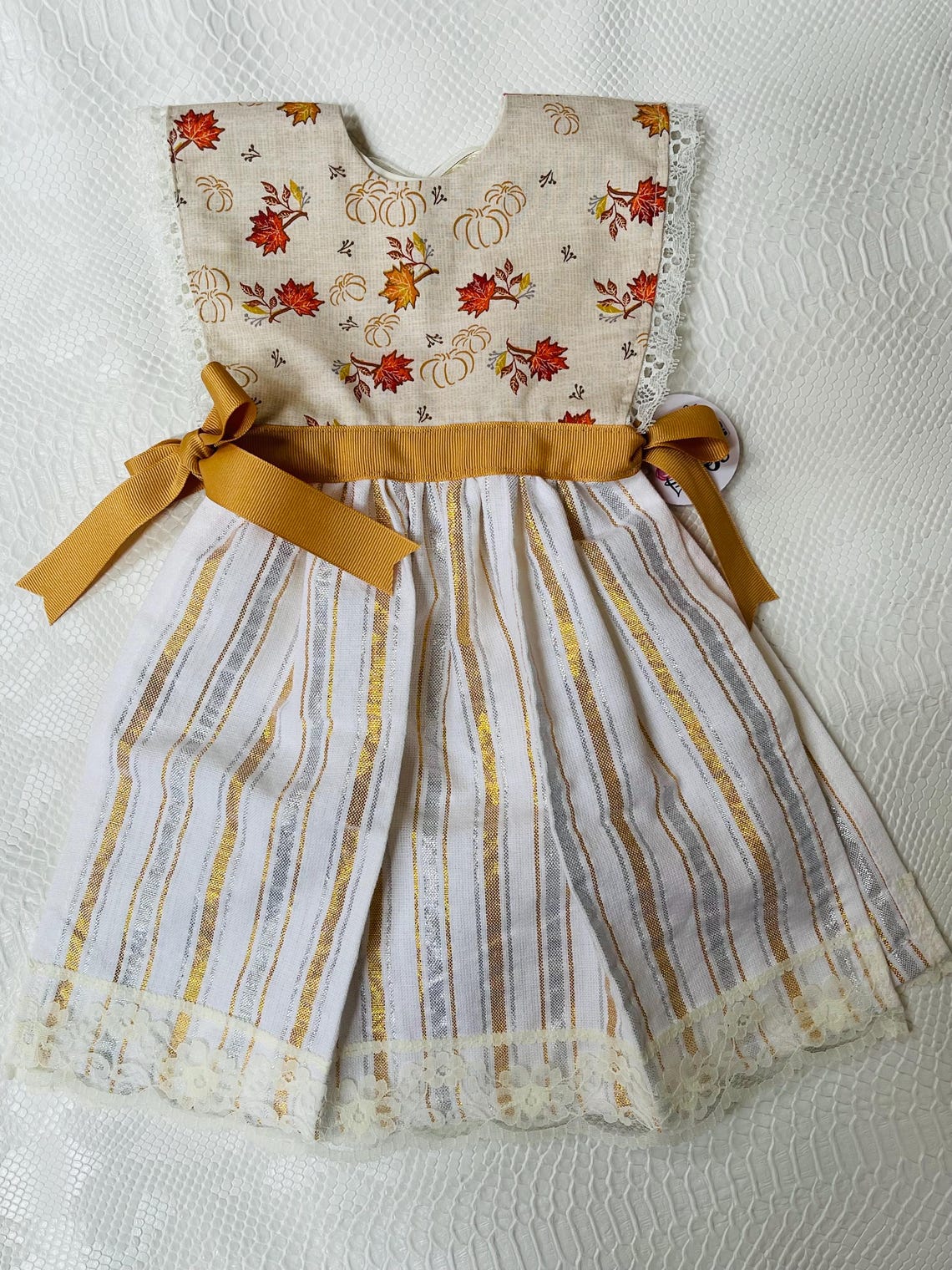 Oven Door Kitchen Towel Dress With Potholder. Decorated With Ribbon ...