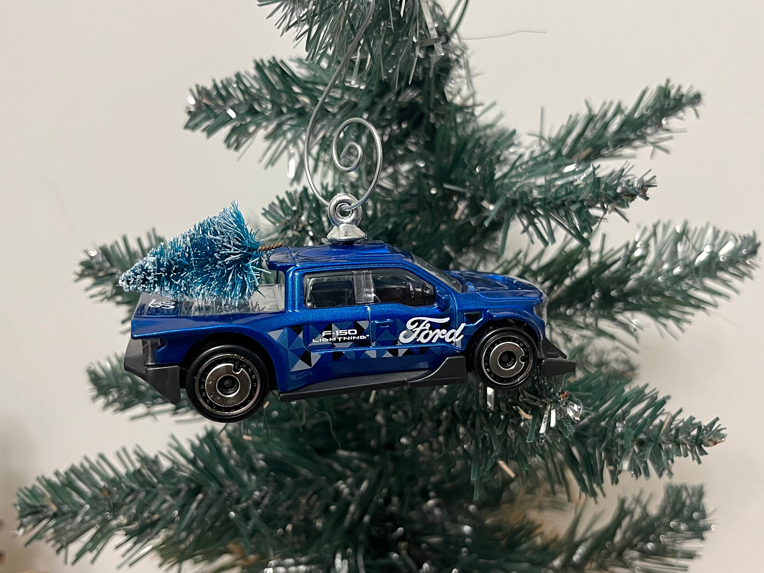 Ford F150 Lightning Custom Christmas Tree Ornament or Keychain - Etsy