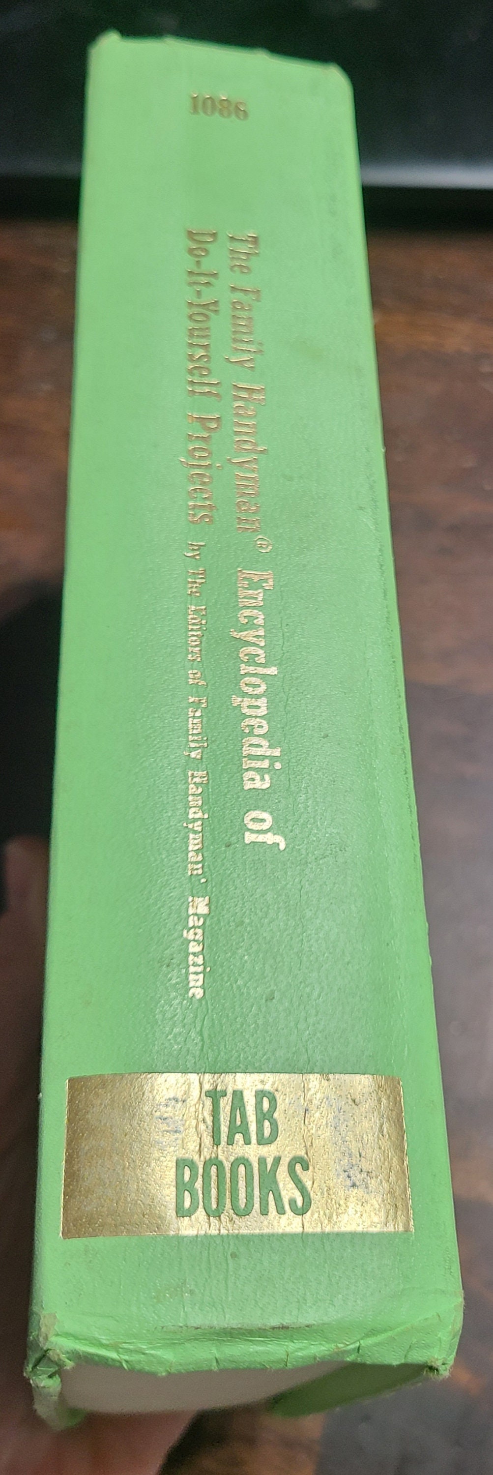 The Family Handyman Encyclopedia of Do-it-yourself Projects by Tab ...