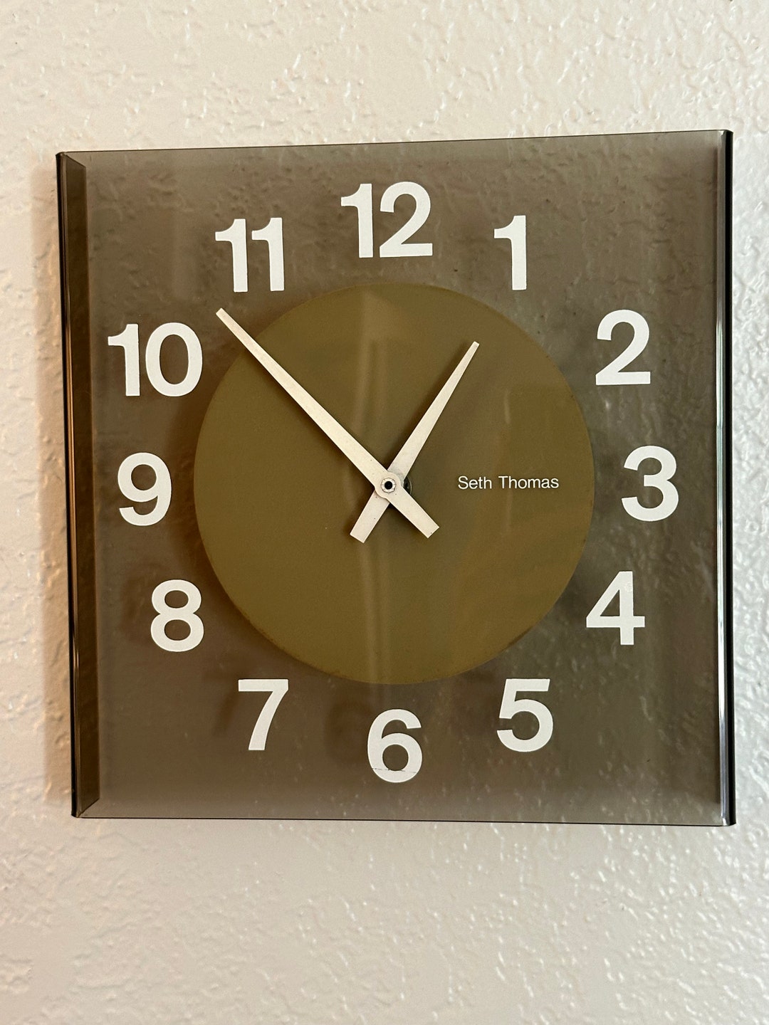 Seth Thomas Visionette Smoked Gray Lucite Wall Clock Battery Operated ...