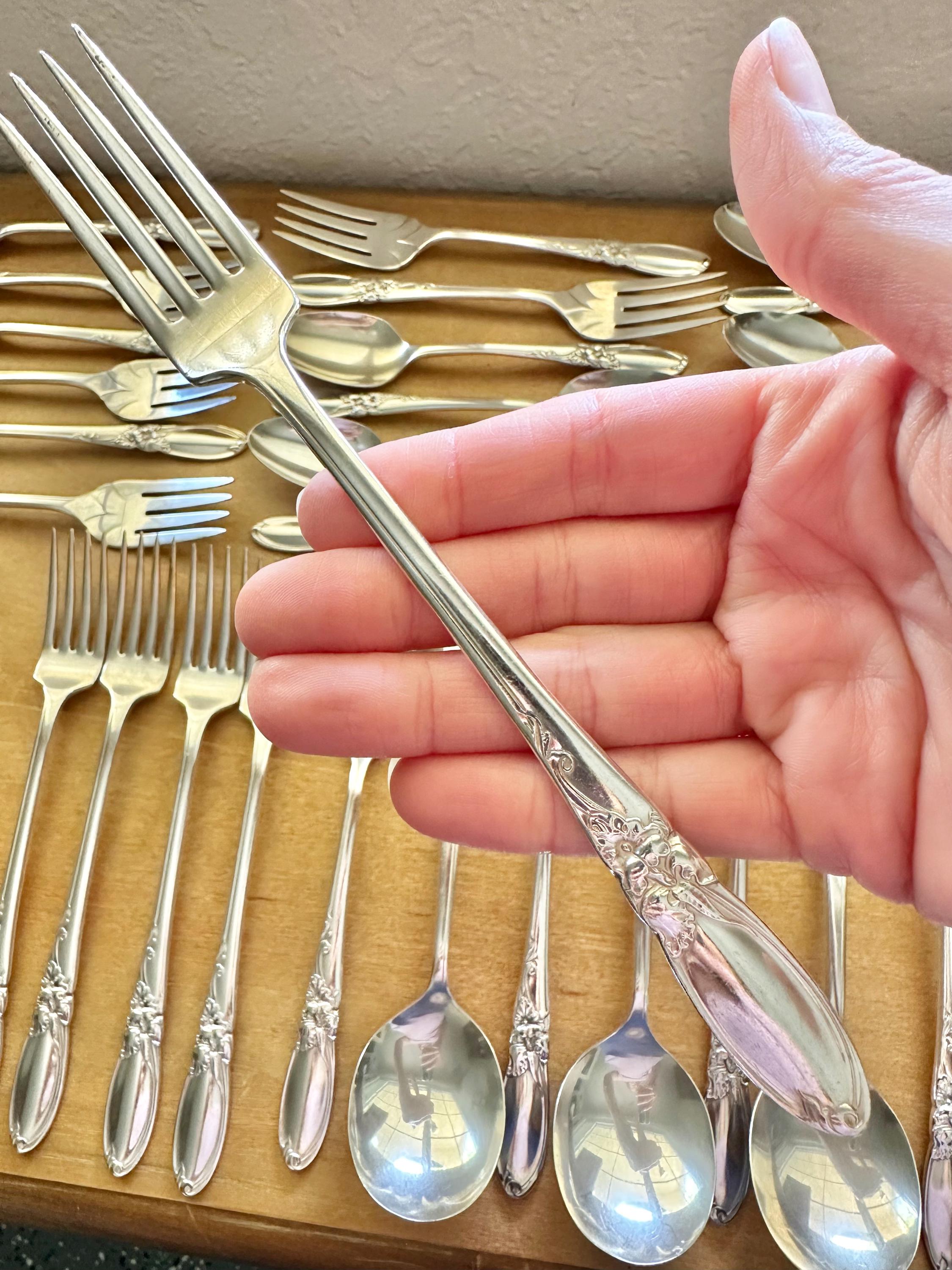 Silver Plated Art Nouveau Community Flatware White Orchid Pattern, 8 ...