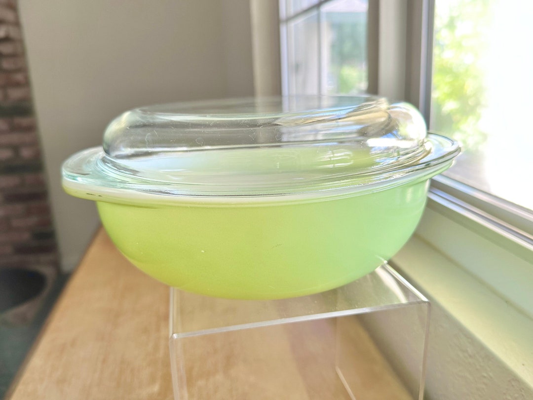Pyrex Lime Green 2 Quart Round Casserole Serving Dish With Lid #24 ...