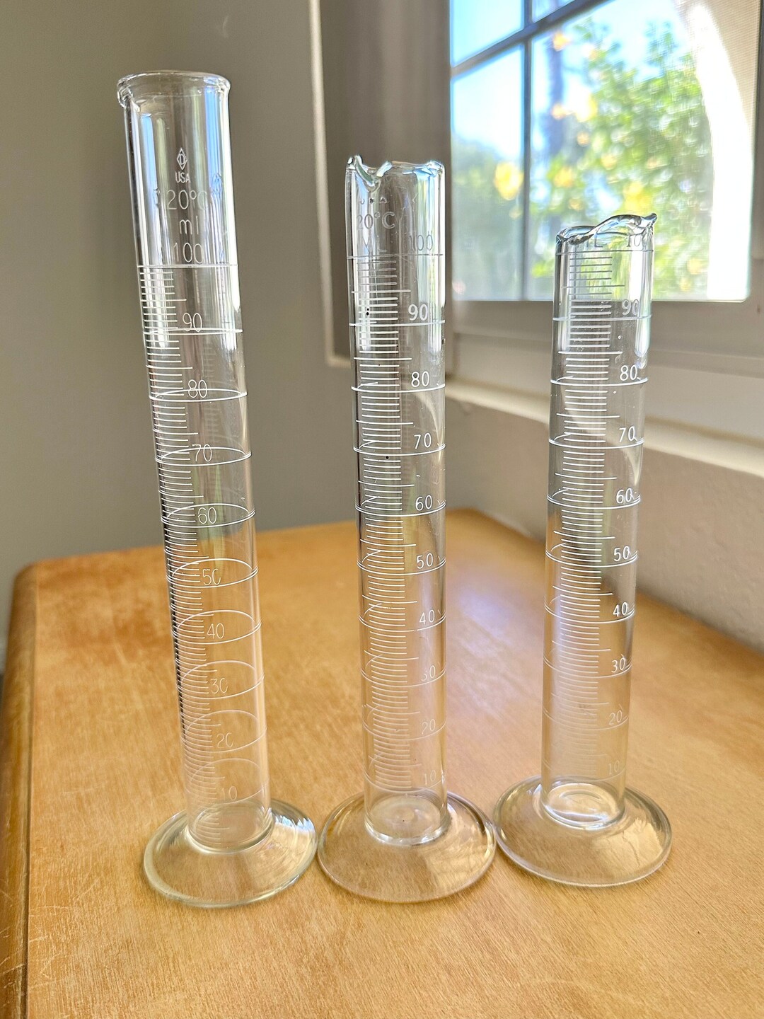 Vintage Graduated Cylinder 100 Ml With Pour Spout Science Equipment Bud ...