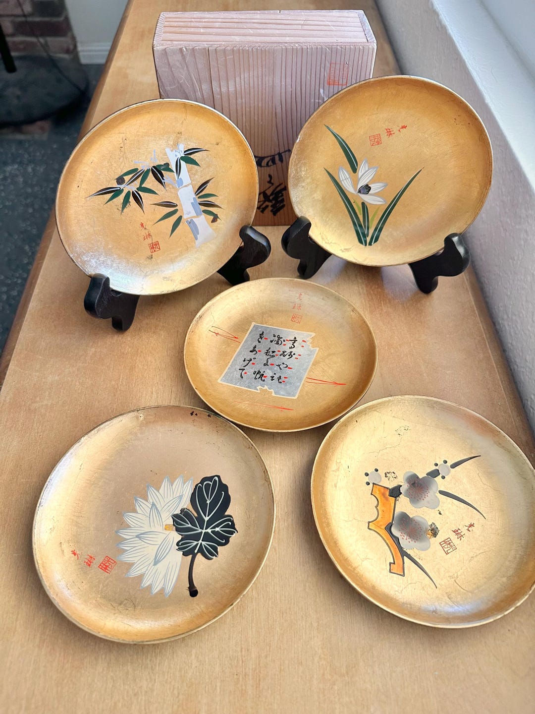 Japanese Antiqued Gold Painted Lacquerware Plates Set of 5 in Original ...