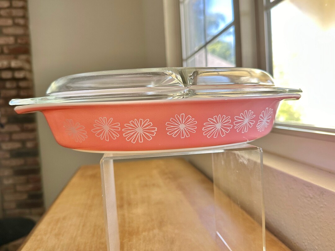 Pyrex Pink Daisy Divided Casserole Serving Dish With Lid 1 1/2 Quart ...