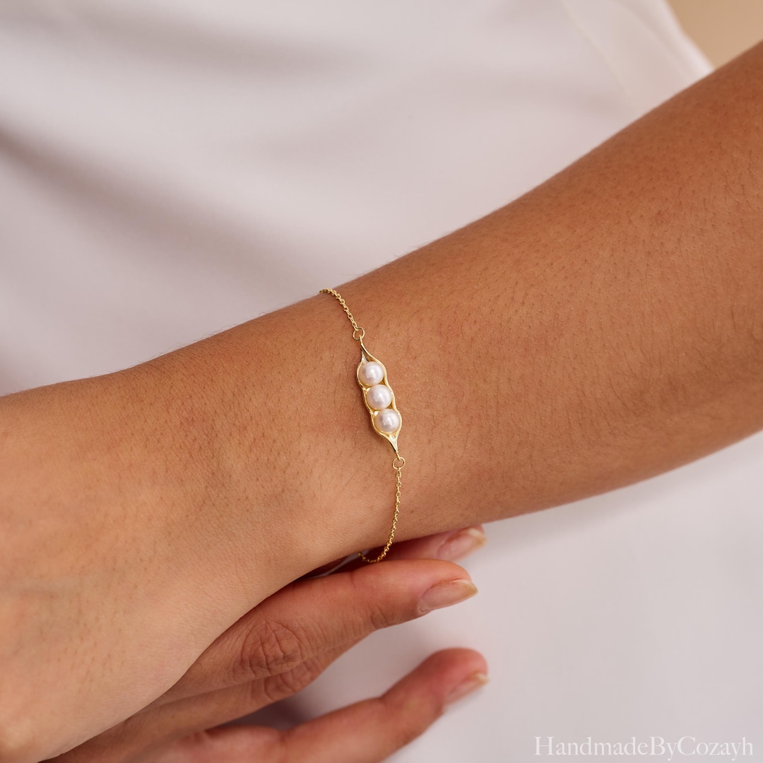 Dainty Pea Pod Pearl Bracelet, Natural Freshwater 3 Pearl Bracelet ...