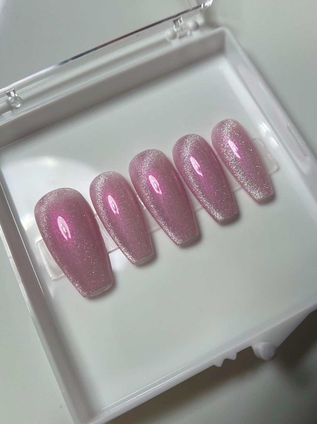 Morganite Cat Eye | Press on Nails (customizable) - Etsy
