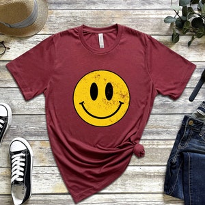 Funny Smiley Face T-shirt, Vintage Smiley Face Shirt, Retro Cutesmile ...