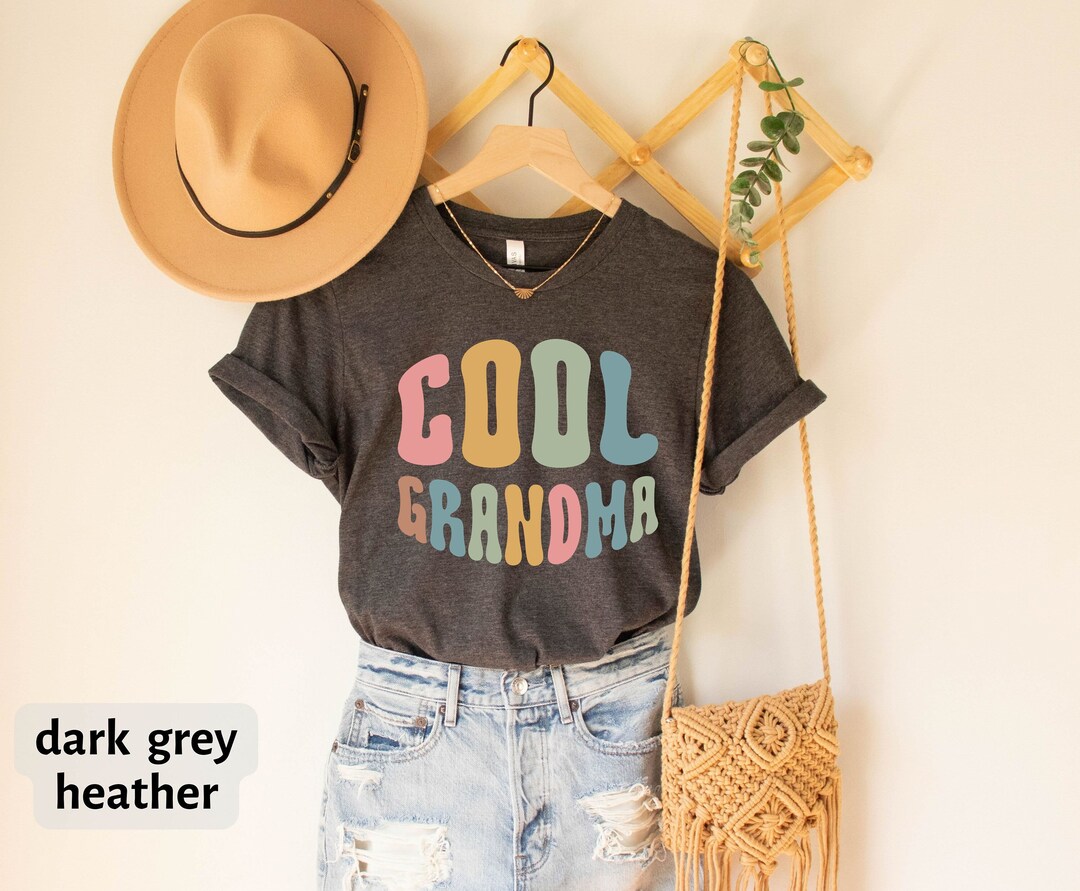 Cool Grandma T-shirt, Retro I'm Not Like A Regular Grandma I'm A Cool ...
