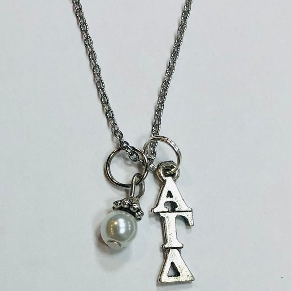 Delta Gamma Necklace - Etsy