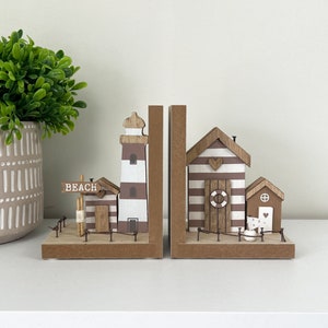Wooden Nautical Lighthouse Bookends Ornament Sculpture Coastal Beach ...