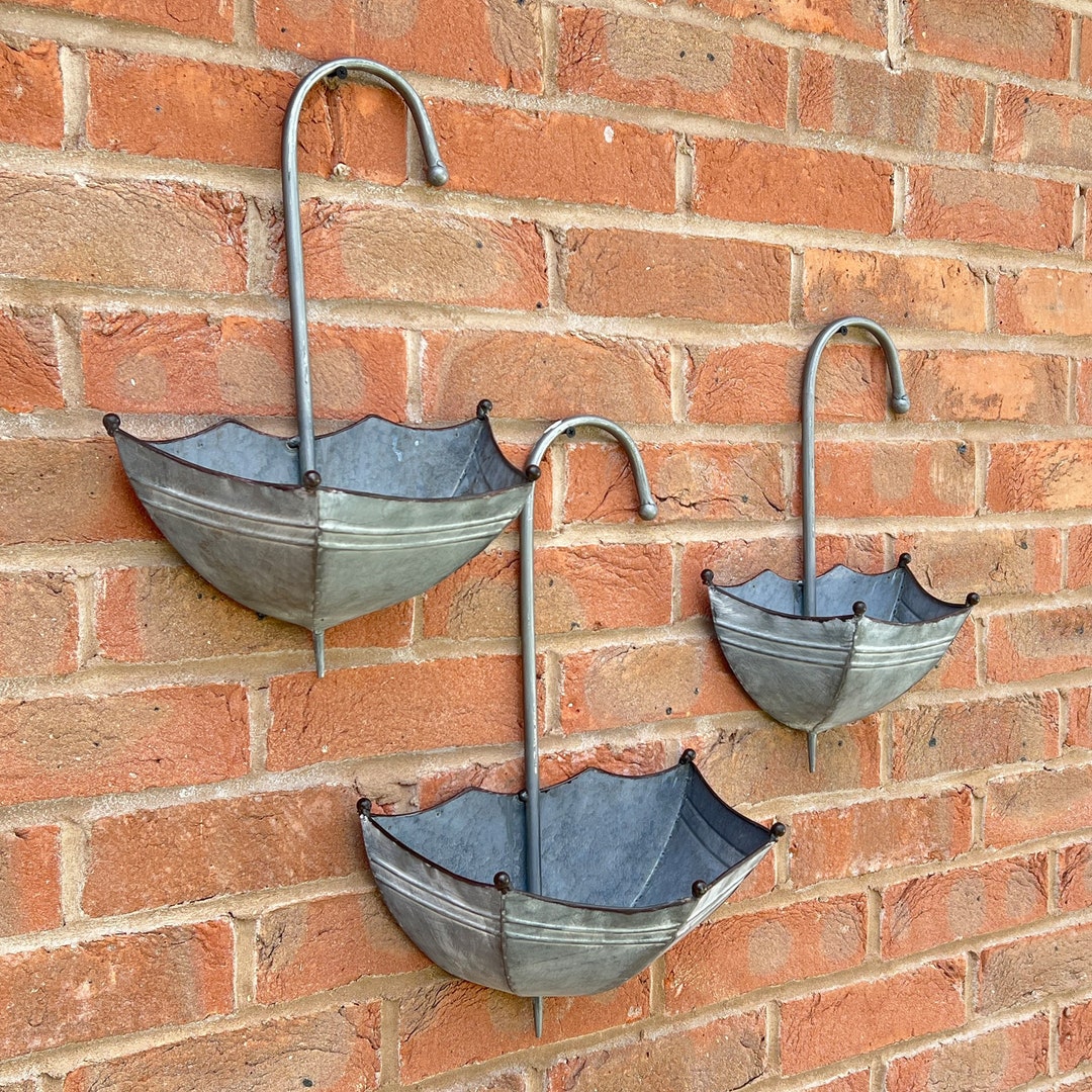 Set of 3 Umbrella Shaped Wall Mounted Hanging Metal Garden Planters ...