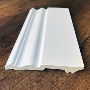 The Package is 14 Baseboard Moldings (totaly 33,6m/1323'') White ...