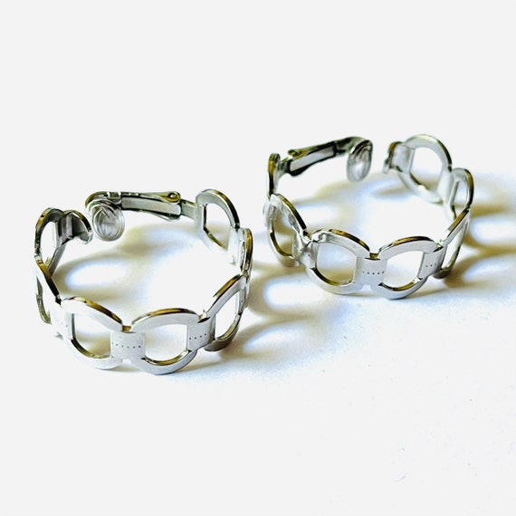 Sarah Coventry Silver Tone Circle Cut Out Clip Hoop Earrings - Etsy