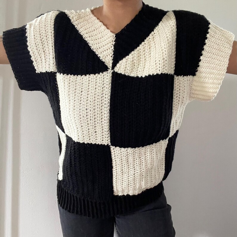 Wednesday Addams Inspired, Oversized Checkered Vest Crochet Pattern - Etsy