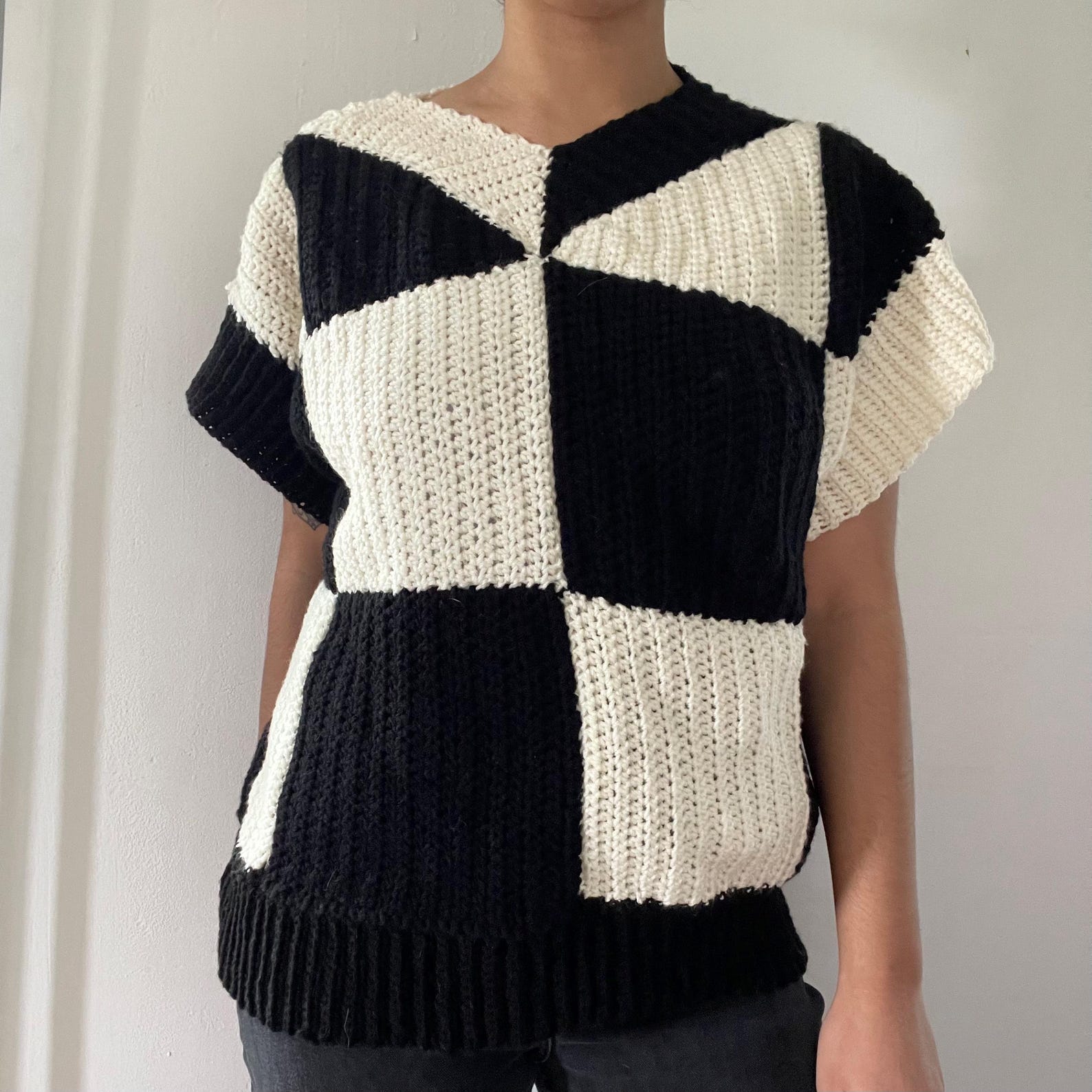 Wednesday Addams Inspired, Oversized Checkered Vest Crochet Pattern - Etsy