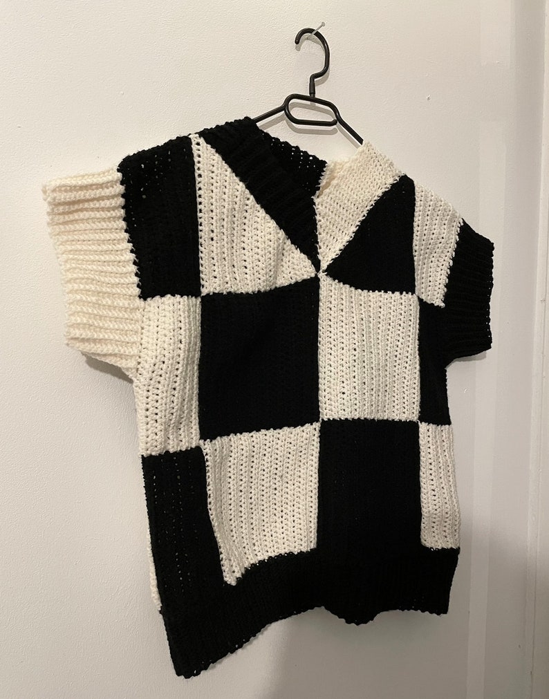 Wednesday Addams Inspired, Oversized Checkered Vest Crochet Pattern - Etsy