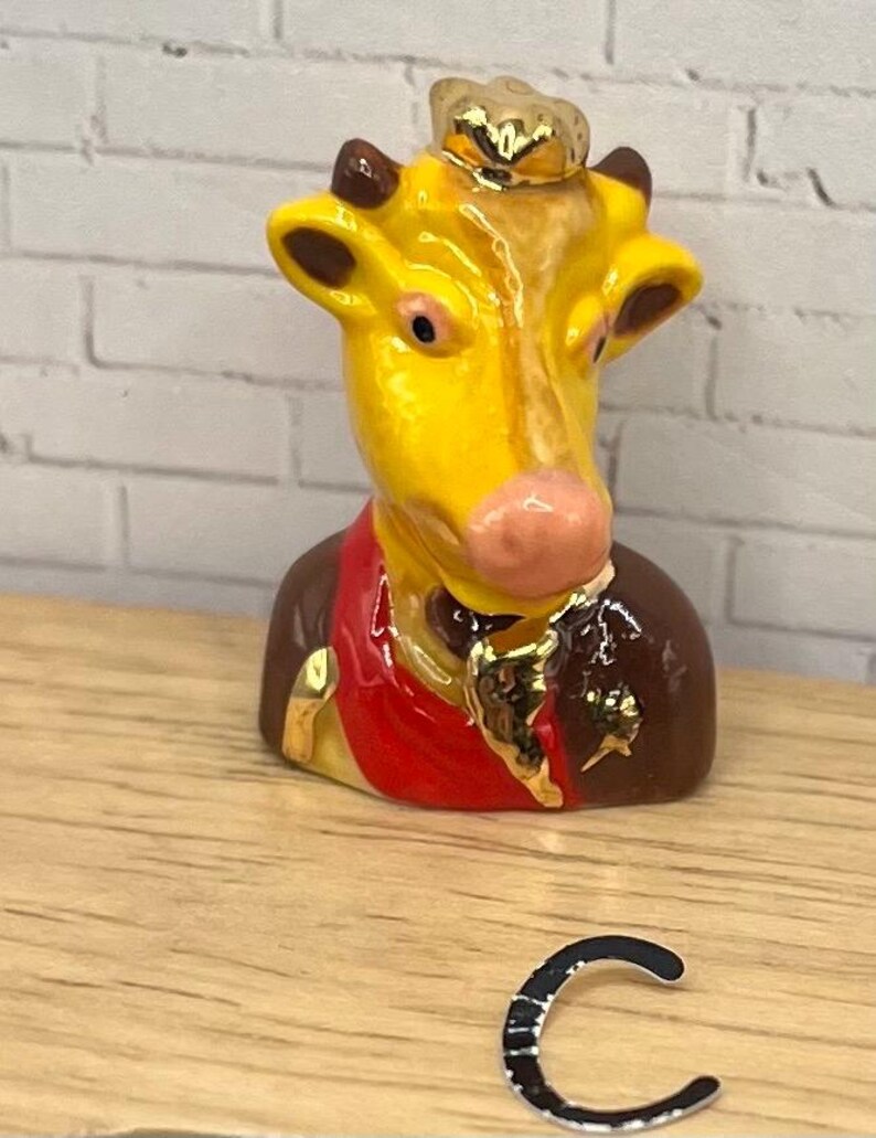 Tiny Animals With Crowns: Heads Busts Rabbit King Frog Prince Horse ...