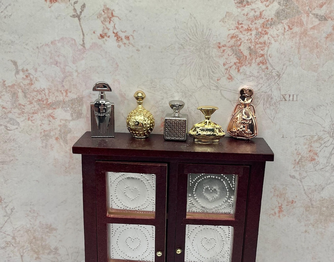 Tiny Fancy Perfume Bottles: Golden Silver Rose Gold Parfum Cologne ...