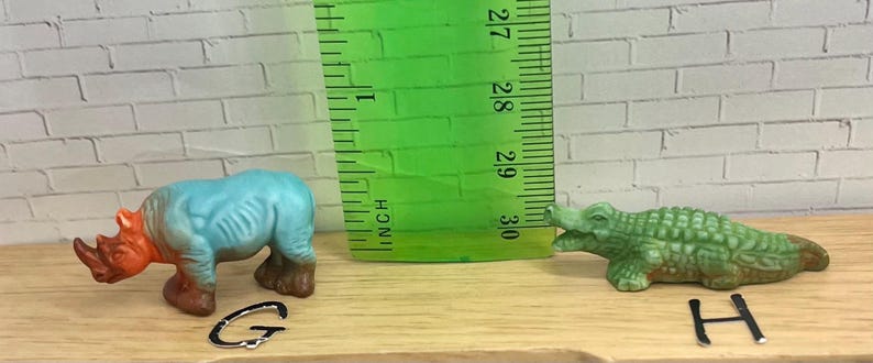 Tiny Artsy Wild Animals:multicolor Lion Gorilla Hippo Alligator ...