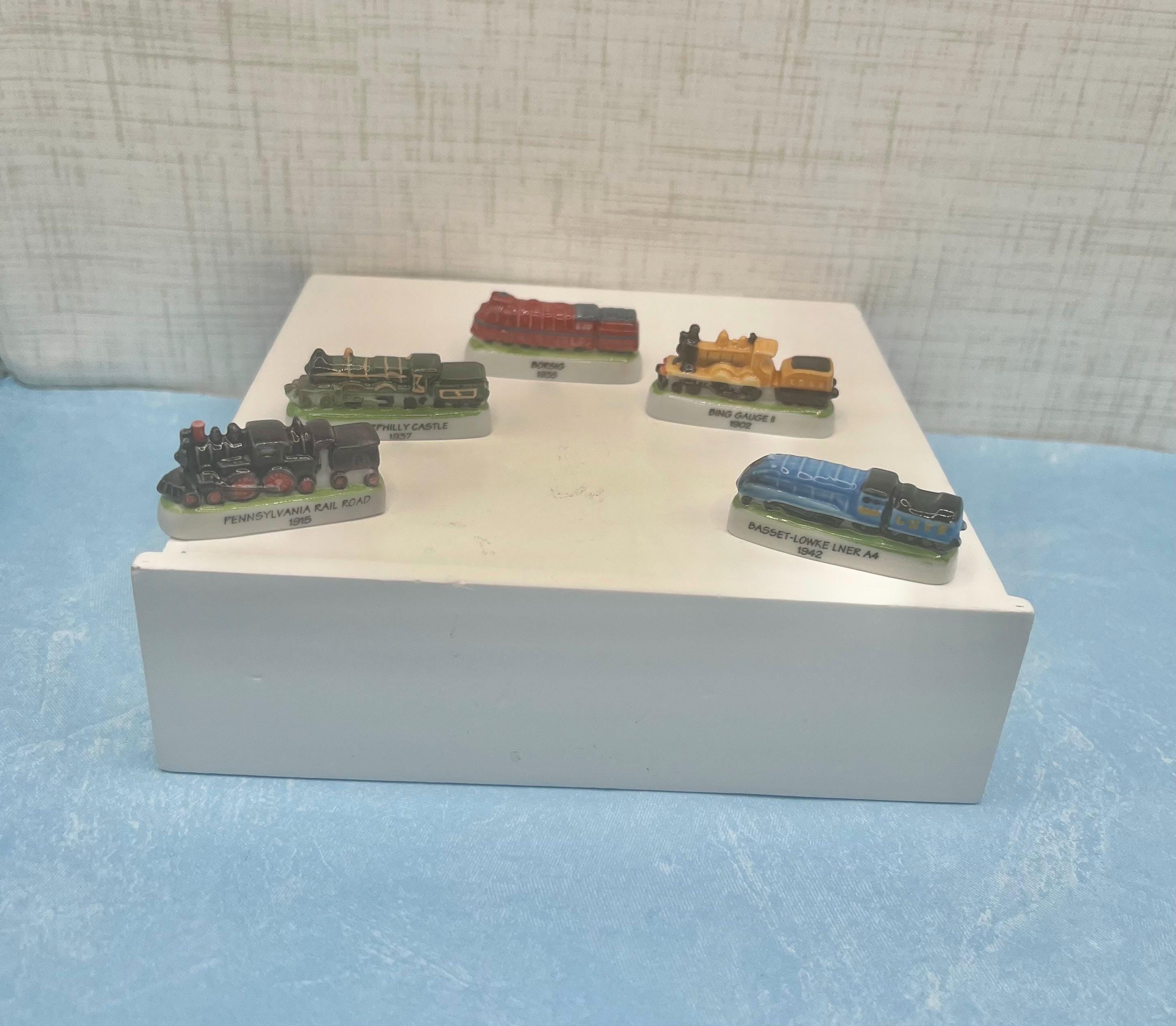 Mini Train Engines: Locomotive Trains Railroad Replicas Porcelain ...