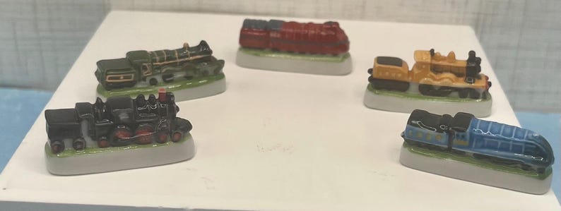 Mini Train Engines: Locomotive Trains Railroad Replicas Porcelain ...