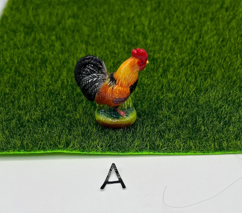Tiny Chickens Roosters Hens: Farm Animals Chicken Hen Rooster Birds ...