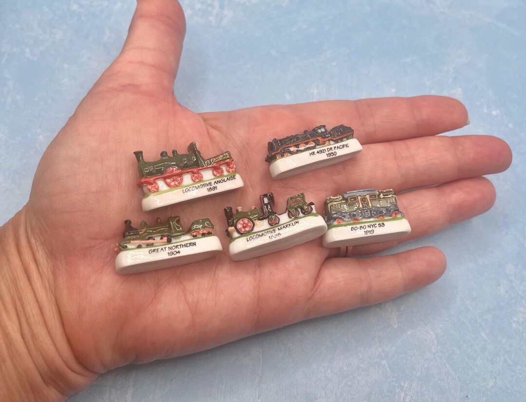 Tiny Trains: Holiday Christmas Porcelain Miniatures Vintage French ...
