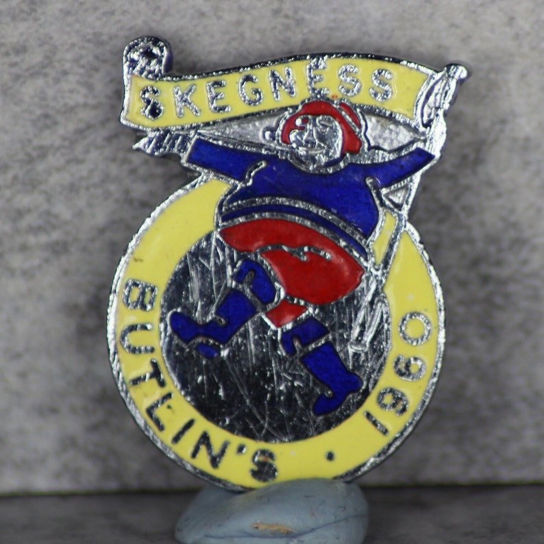 Butlins Skegness 1960 Pin Badge. Enamel and Metal. W Reeves and Co - Etsy