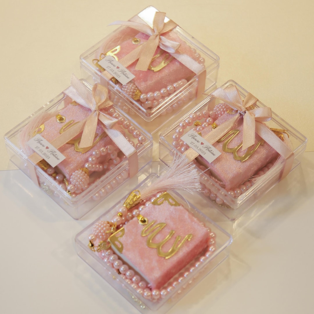 Muslim Party Favor Personalized Gifts, Personalized Velvet Mini Quran ...