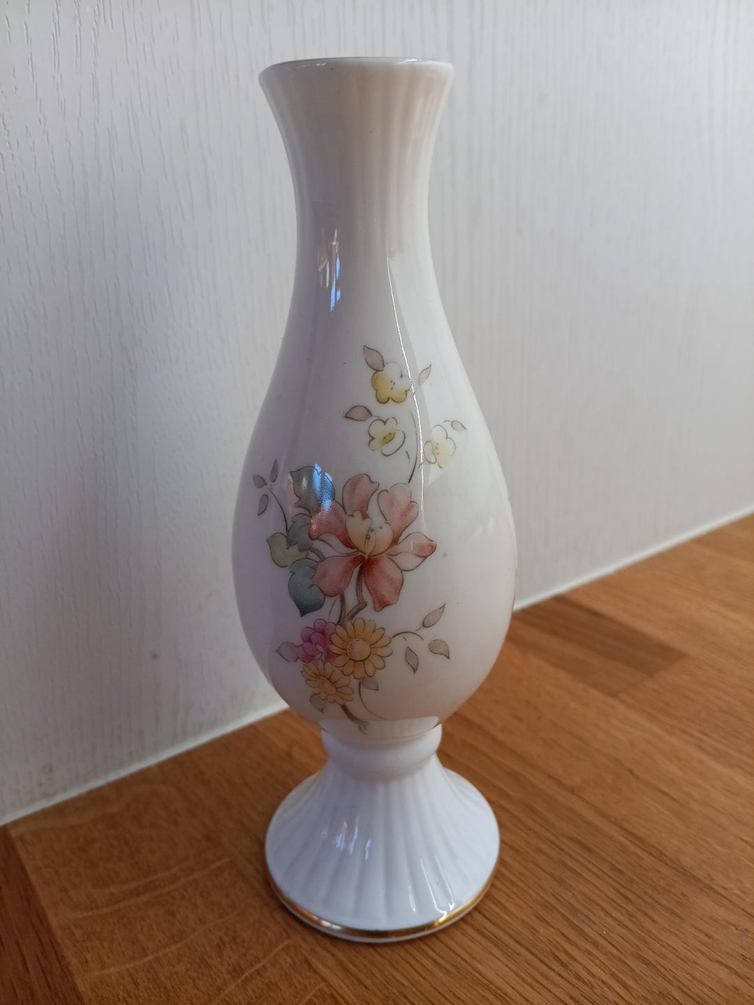Royal Doulton Bud Vase, Mystic Dawn Floral Pattern, Gilded Rim - Etsy