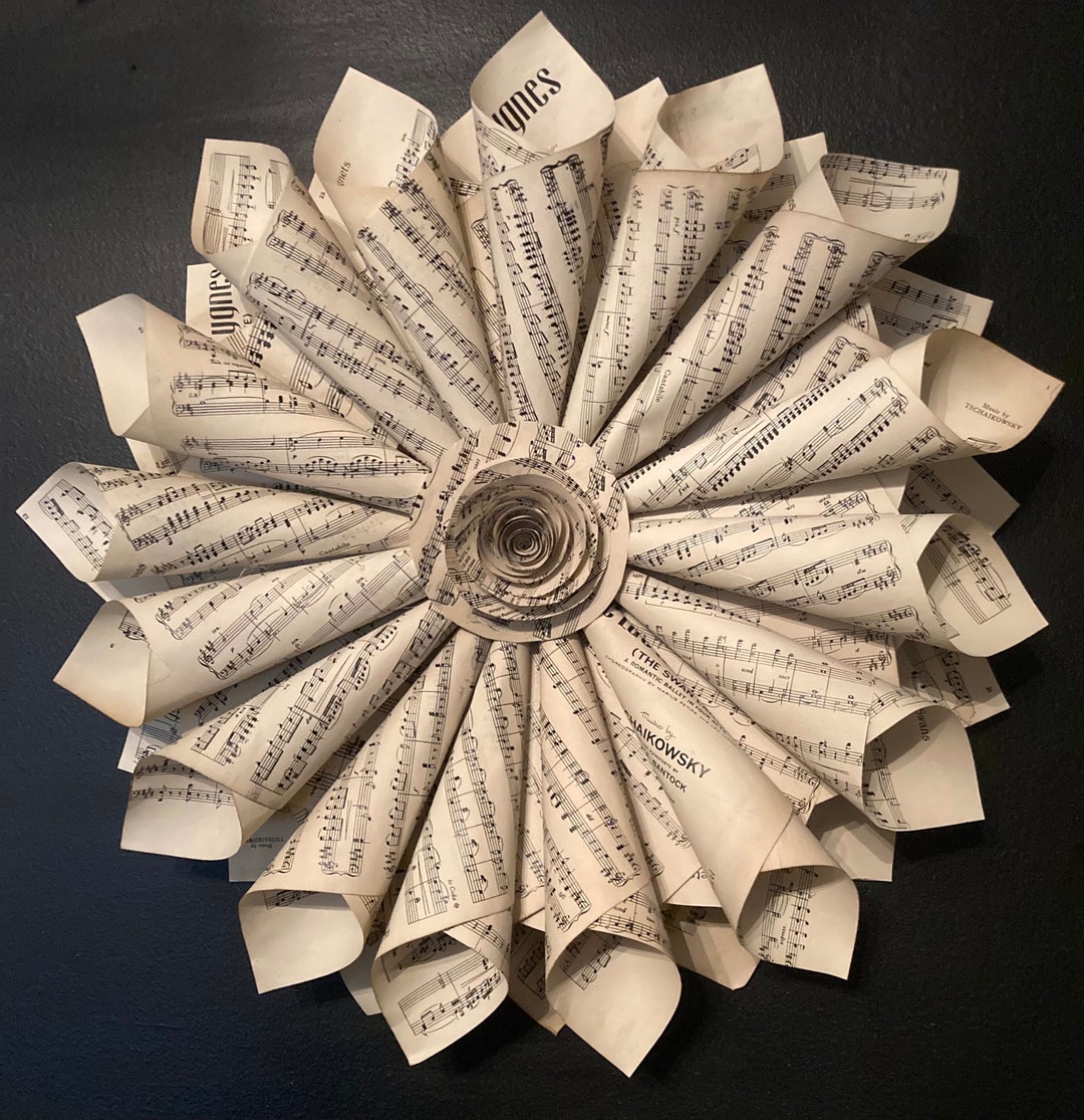 Large 18 Sheet Classical Music Paper Wreath Swan Lake - Etsy