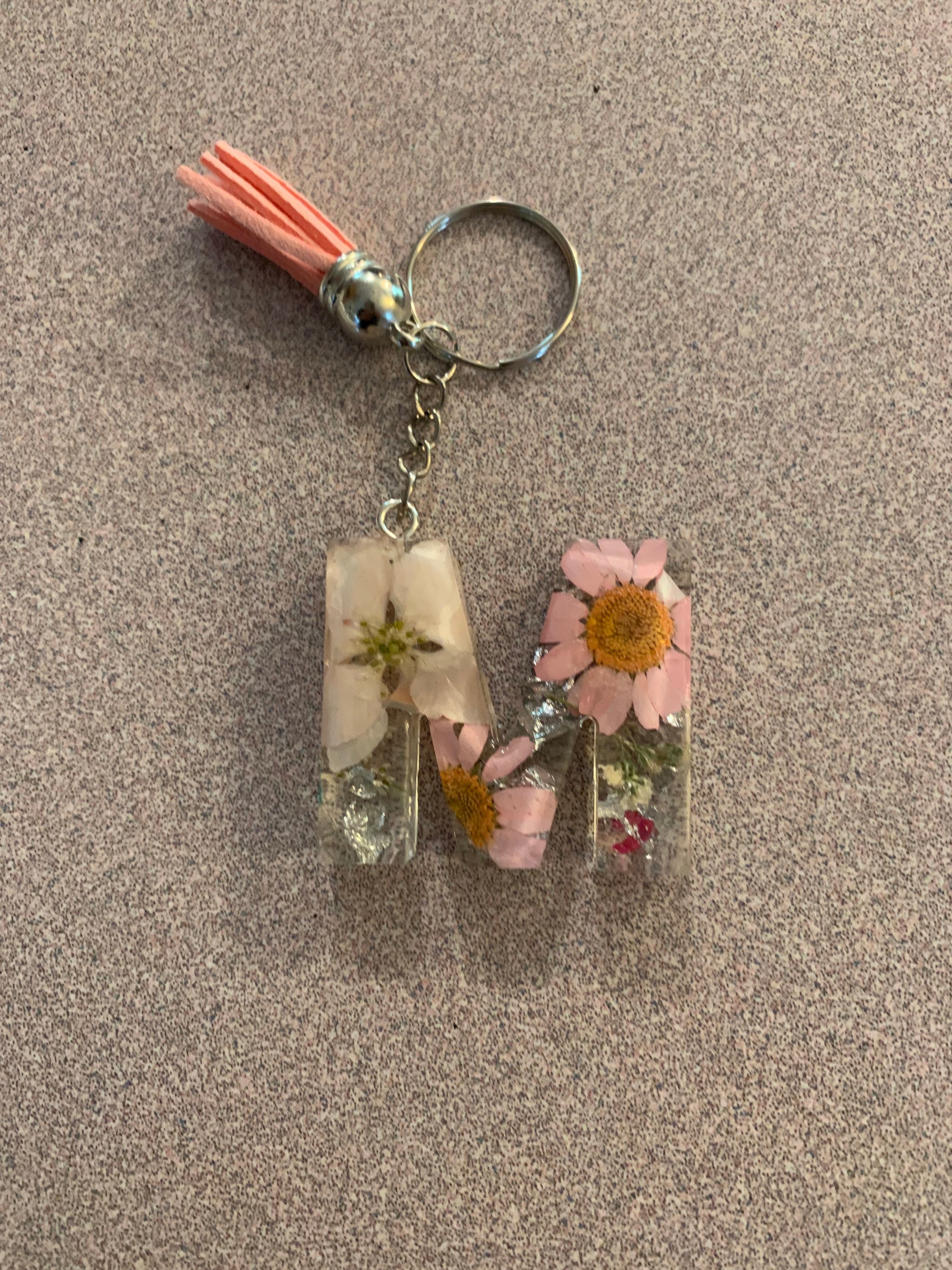Resin Letter Keychain, Floral Letter Keychain, Dried Flower Letter ...