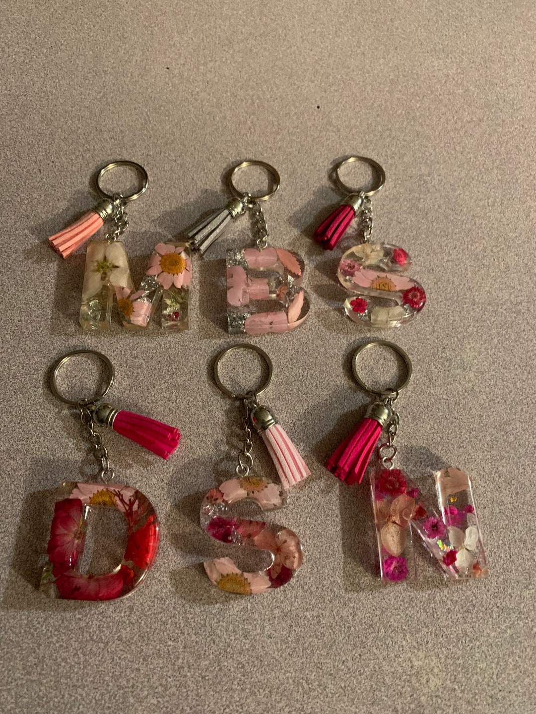 Resin Letter Keychain, Floral Letter Keychain, Dried Flower Letter ...