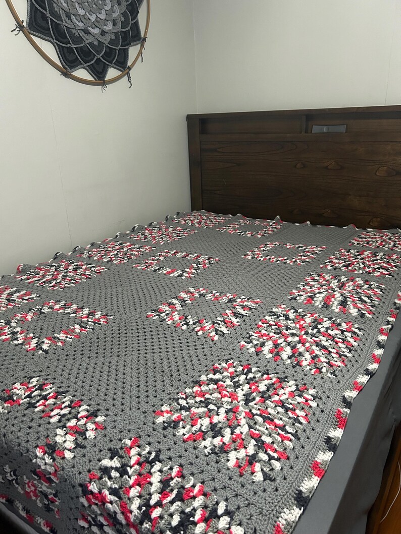 Peppermint Squares - Handmade Crochet Blanket - Etsy