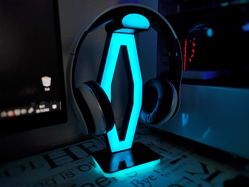 RGB LED Headphone Stand With USB-C – Gaming Desk Accessory With Remote ...