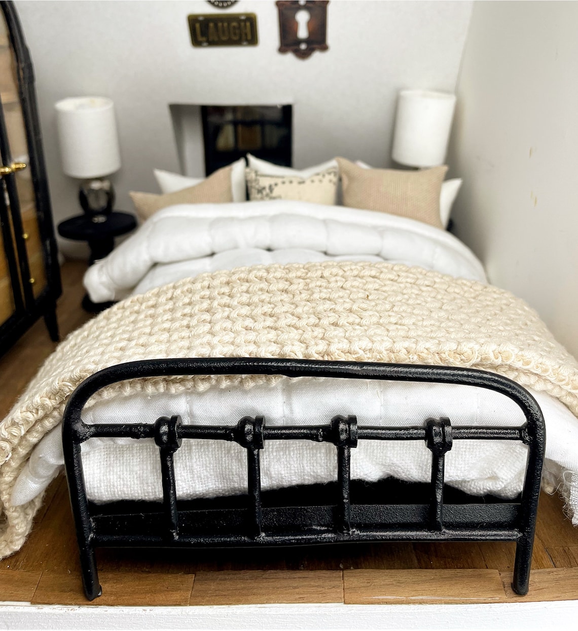 1:12 Scale Dollhouse Bed Frame Dollhouse Miniatures Bed - Etsy