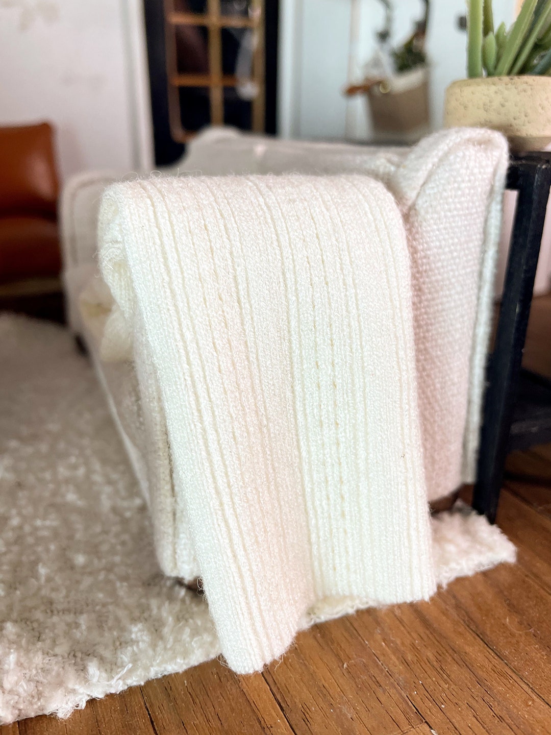 Dollhouse Modern Miniature Throw Blanket, 1:12 Scale, Beige, Accent ...