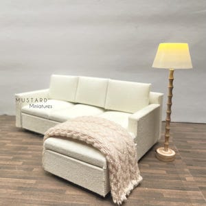 Dollhouse Modern Miniature Rib Knit Beige Throw Blanket, 1:12 Scale ...