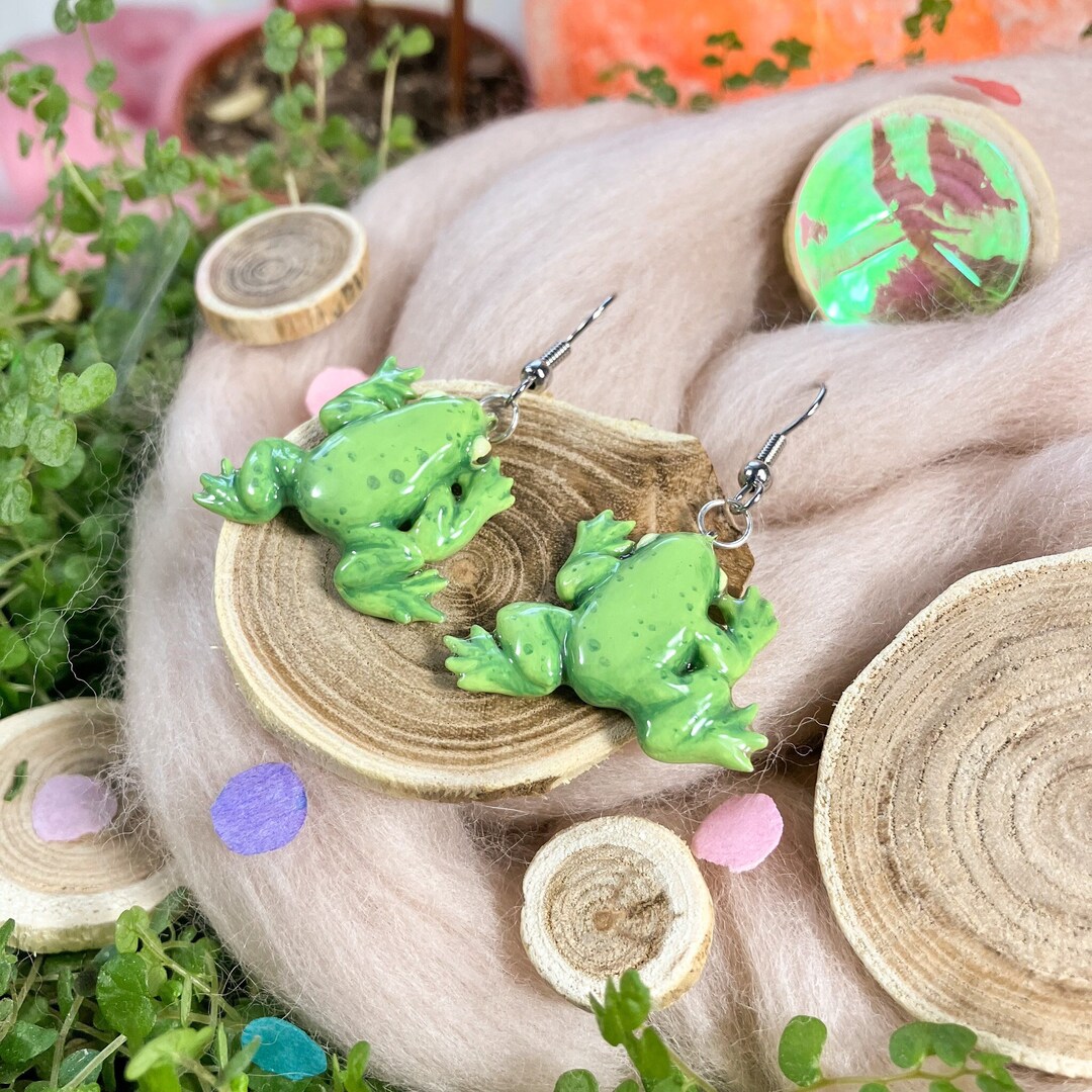 Green Frogs Handmade Dangle Earrings/ Frogcore Garden - Etsy